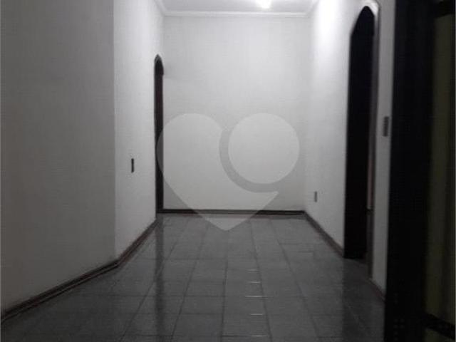 Apartamento à venda com 2 quartos no condomínio Ester Lins, São Carlos