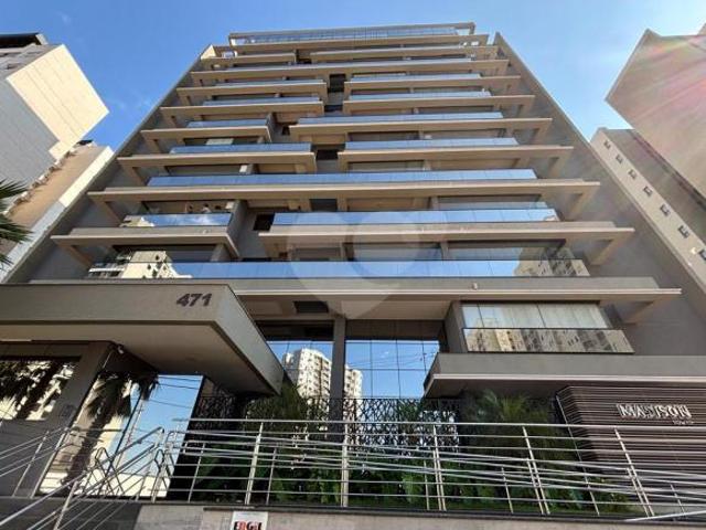 Apartamento à venda com 2 quartos, sendo 1 suíte, no condomínio Madison Tower, São Carlos