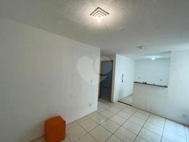 Apartamento à venda com 2 quartos no condomínio Mont Everest, São Carlos