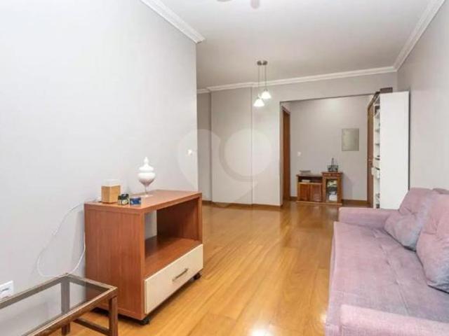 Apartamento com 2 quartos à venda em Petrópolis RS