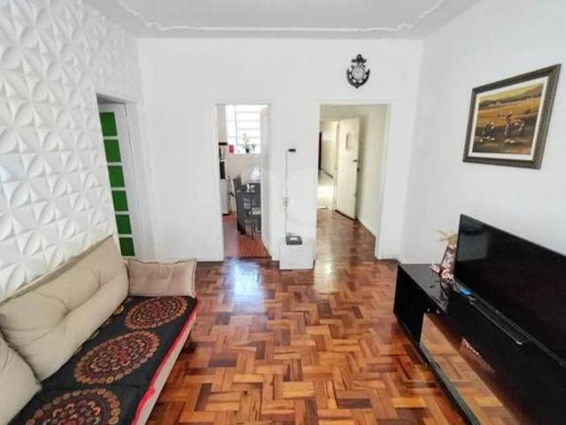 Apartamento com 2 quartos à venda em Petrópolis RS