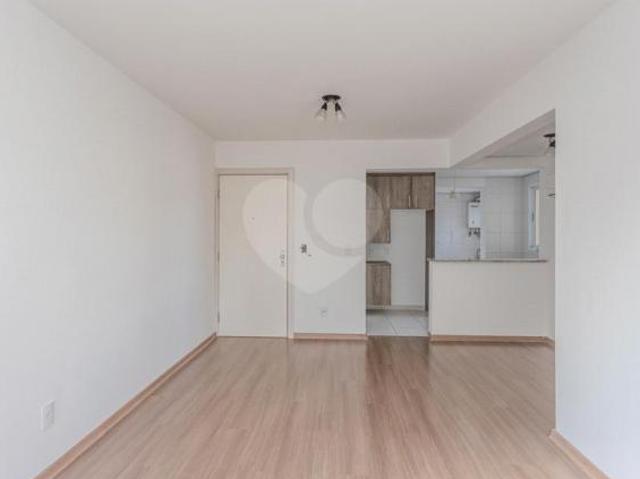 Apartamento com 2 quartos à venda em Petrópolis RS