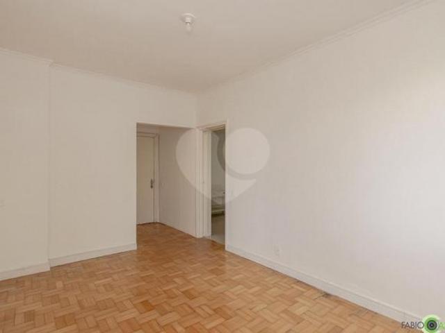 Apartamento com 2 quartos à venda em Petrópolis RS