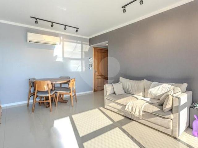 Apartamento com 2 quartos à venda em Petrópolis RS
