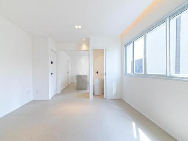 Apartamento com 2 quartos à venda em Pinheiros SP