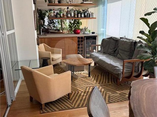 Apartamento com 2 quartos à venda em Pinheiros SP