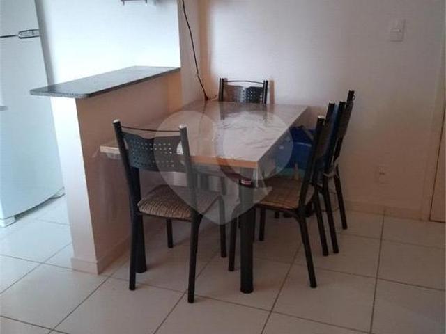 Apartamento à venda com 2 quartos no condomínio Parque Dos Manacás, São Carlos