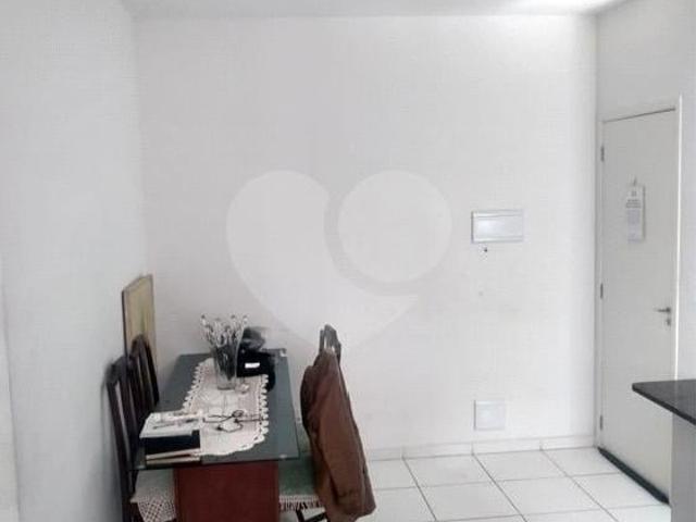 Apartamento à venda com 2 quartos no condomínio Parque Dos Manacás, São Carlos