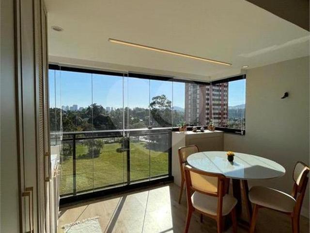 Apartamento com 2 quartos à venda em Tamboré SP