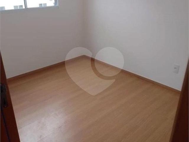 Apartamento à venda com 2 quartos no condomínio Mont Blanc, São Carlos