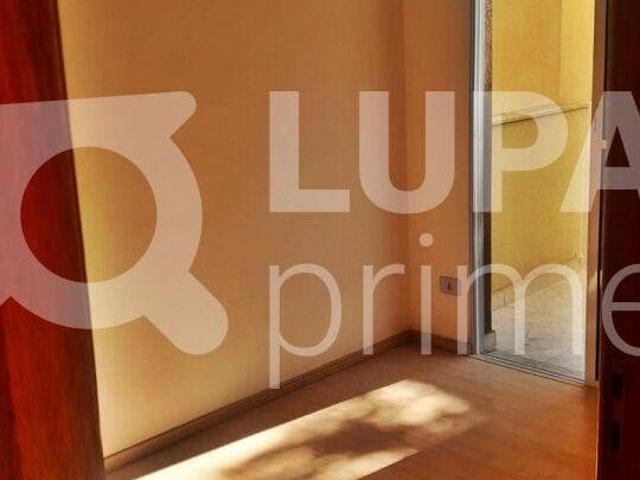 APARTAMENTO COM 2 QUARTOS À VENDA EM VILA ISOLINA MAZZEI