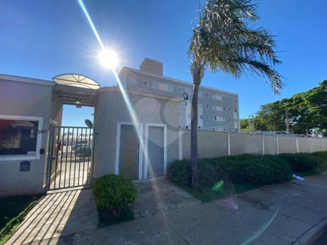 Apartamento à venda com 2 quartos no condomínio Monte Nevada, São Carlos