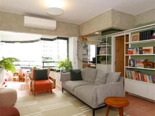 Apartamento com 2 quartos à venda em Vila madalena SP