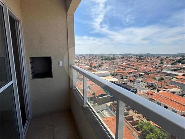 Apartamento à venda com 2 quartos, sendo 1 suíte, no condomínio Mont Soleil, São Carlos