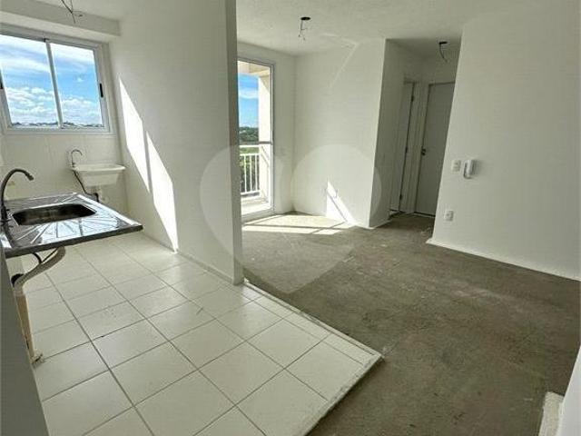Apartamento com 2 quartos à venda em Vila Palácios SP