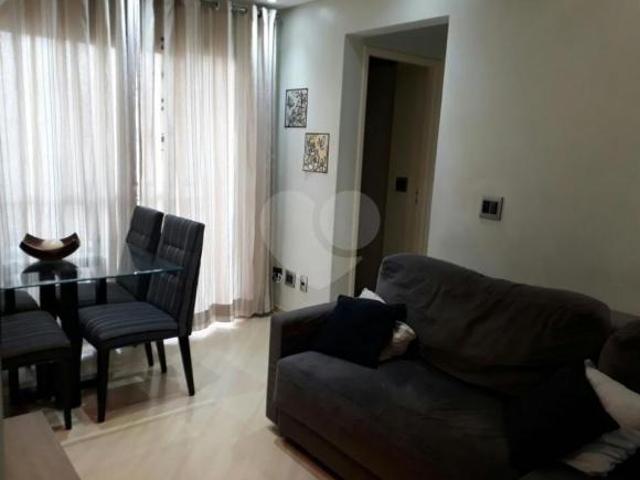 Apartamento com 2 quartos à venda em Vila penteado SP