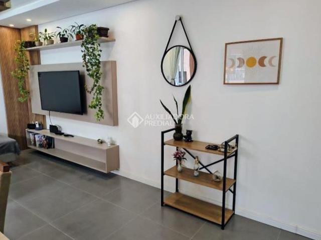 Apartamento com 2 Quartos à Venda no bairro Centro em Esteio com 65m²