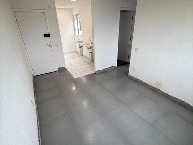 Apartamento com 2 quartos à venda no Bairro Jardim Petrópolis em Cotia com 39m² e 1 vaga de carro pr