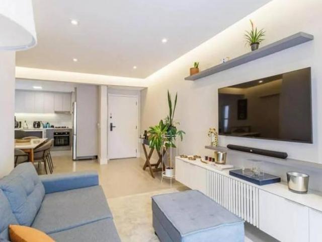 Apartamento com 2 quartos à Venda no Itaim