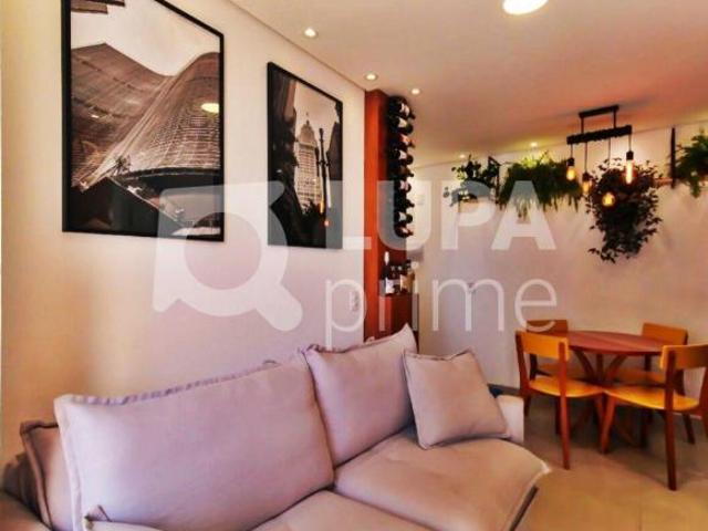 APARTAMENTO COM 2 QUARTOS À VENDA NA MOOCA