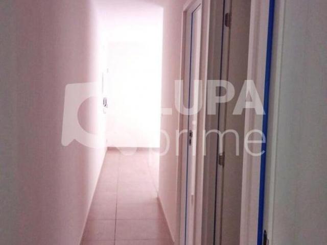 APARTAMENTO COM 2 QUARTOS À VENDA NA PARADA INGLESA