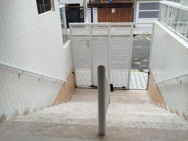 Apartamento com 2 quartos, Caiçara, Praia Grande R$ 450 mil