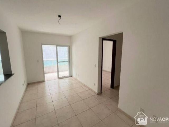 Apartamento com 2 quartos Canto do Forte em Praia Grande/SP
