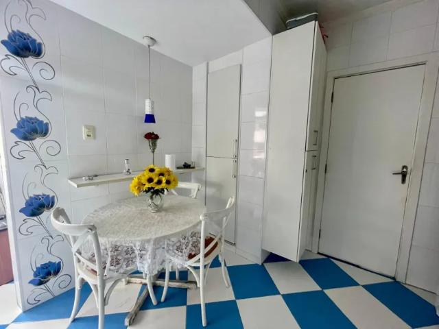Apartamento com 2 quartos, com 83m², no bairro Vila Madalena! Junto ao metro Vila Madalena!