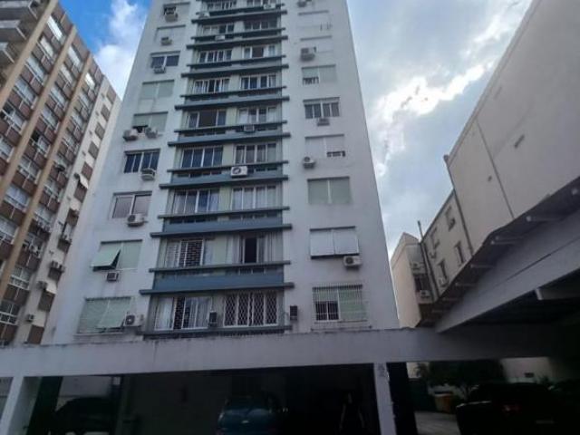 Apartamento com 2 quartos com vaga, Localizado próximo ao Hospital de Clínicas, com fácil acesso a t