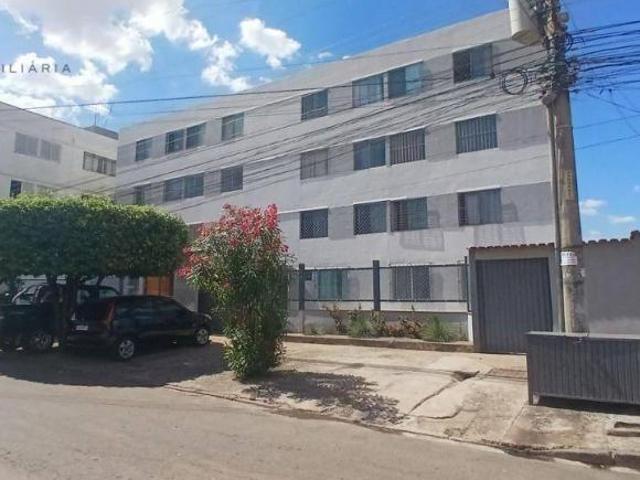Apartamento com 2 Quartos com Armários à venda por R$ 150.000,00 Jardim Esmeraldas Aparecida de