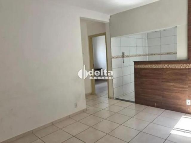 Apartamento com 2 quartos disponível para venda no bairro Chácaras Tubalina E Quartel em Uberlândia
