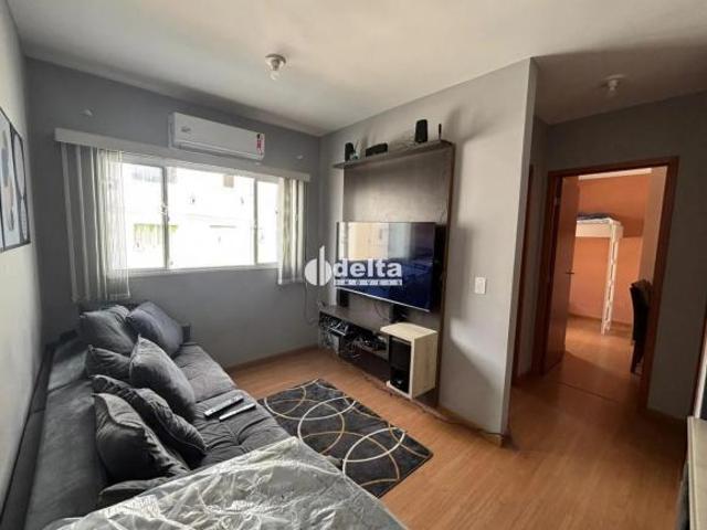 Apartamento com 2 quartos disponível para venda no bairro Jardim Holanda em Uberlândia MG