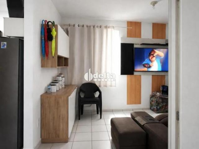 Apartamento com 2 quartos disponível para venda no bairro Mansour em Uberlândia MG