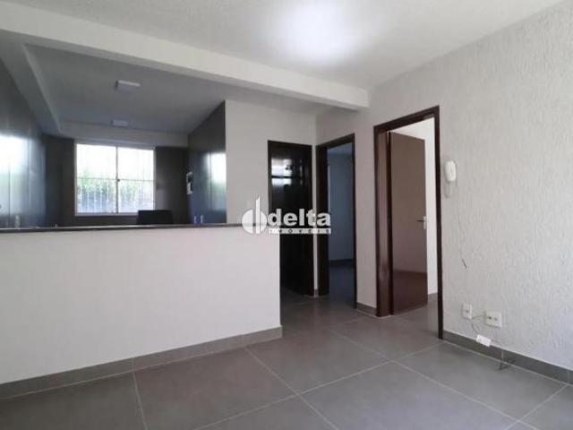 Apartamento com 2 quartos disponível para venda no bairro Mansour em Uberlândia MG