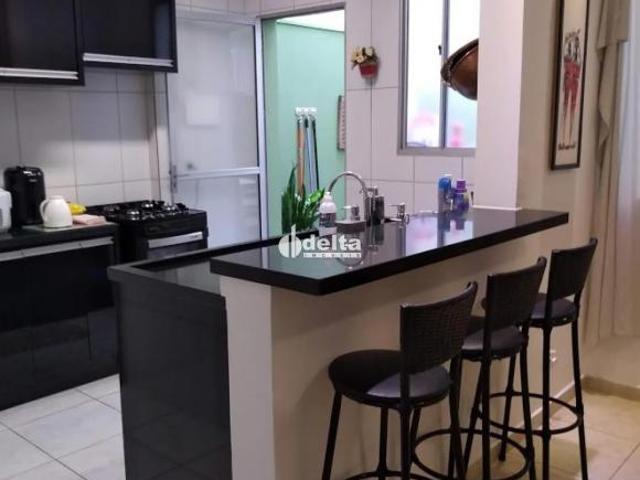 Apartamento com 2 quartos disponível para venda no bairro Shopping Park em Uberlândia MG