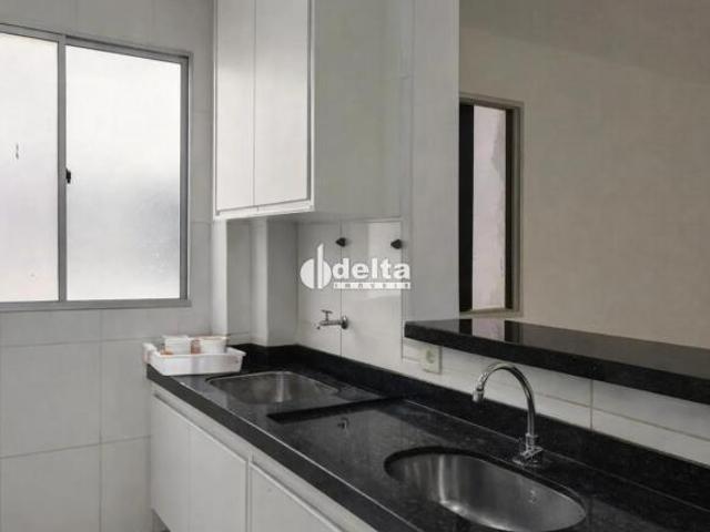 Apartamento com 2 quartos disponível para venda no bairro Shopping Park em Uberlândia MG
