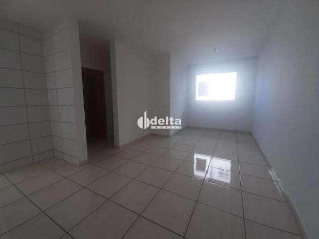 Apartamento com 2 quartos disponível para venda no bairro Planalto em Uberlândia MG