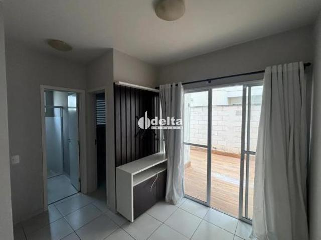 Apartamento com 2 quartos disponível para venda no bairro Presidente Roosevelt em Uberlândia MG