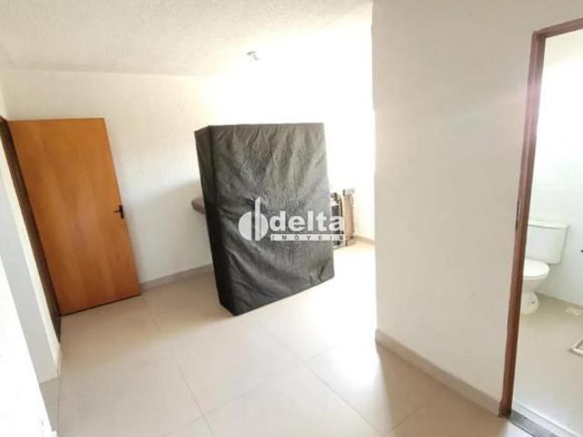 Apartamento com 2 quartos disponível para venda no bairro Tocantins em Uberlândia MG