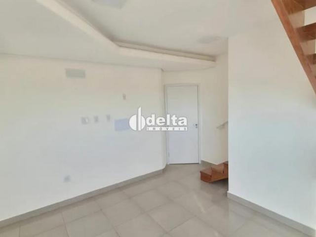 Apartamento com 2 quartos disponível para venda no bairro Tubalina em Uberlândia MG