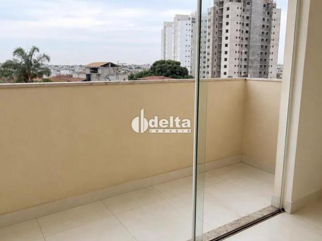 Apartamento com 2 quartos disponível para venda no bairro Tubalina em Uberlândia MG