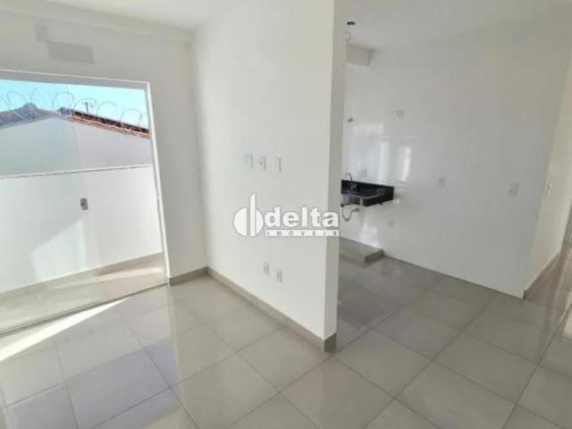 Apartamento com 2 quartos disponível para venda no bairro Tubalina em Uberlândia MG