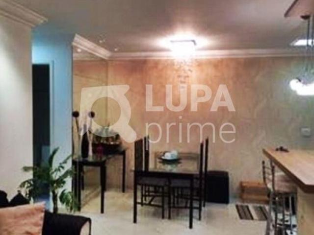 APARTAMENTO COM 2 QUARTOS E 3 VAGAS DE GARAGEM À VENDA EM SANTANA