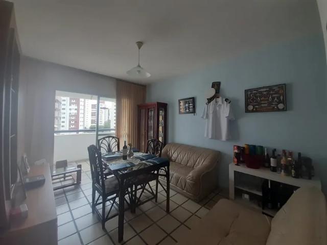 Apartamento com 2 Quartos e 3 banheiros à Venda, 55 m² por R$ 370.000