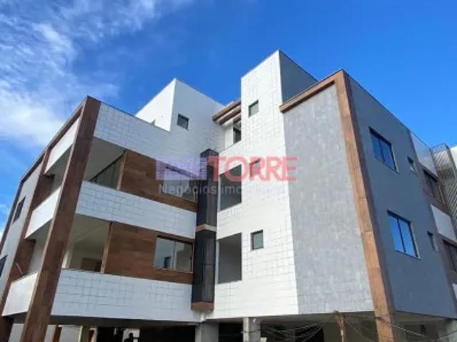 Apartamento com 2 Quartos e 3 banheiros à Venda, 70 m² por R$ 520.000
