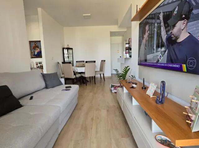Apartamento com 2 Quartos e 3 banheiros à Venda, 77 m² por R$ 500.000