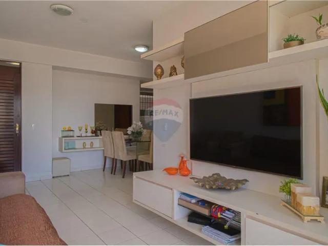 Apartamento com 2 Quartos e 3 banheiros à Venda, 74 m² por R$ 275.000