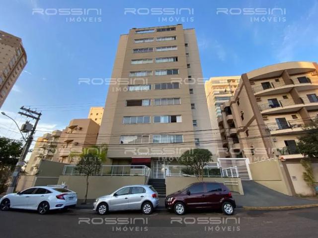 Apartamento com 2 Quartos e 3 banheiros à Venda, 80 m² por R$ 439.000