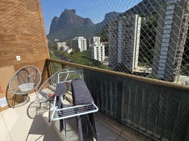 Apartamento com 2 Quartos e 3 banheiros à Venda, 81 m² por R$ 915.000