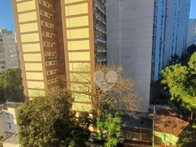 Apartamento com 2 Quartos e 3 banheiros à Venda, 98 m² por R$ 998.000